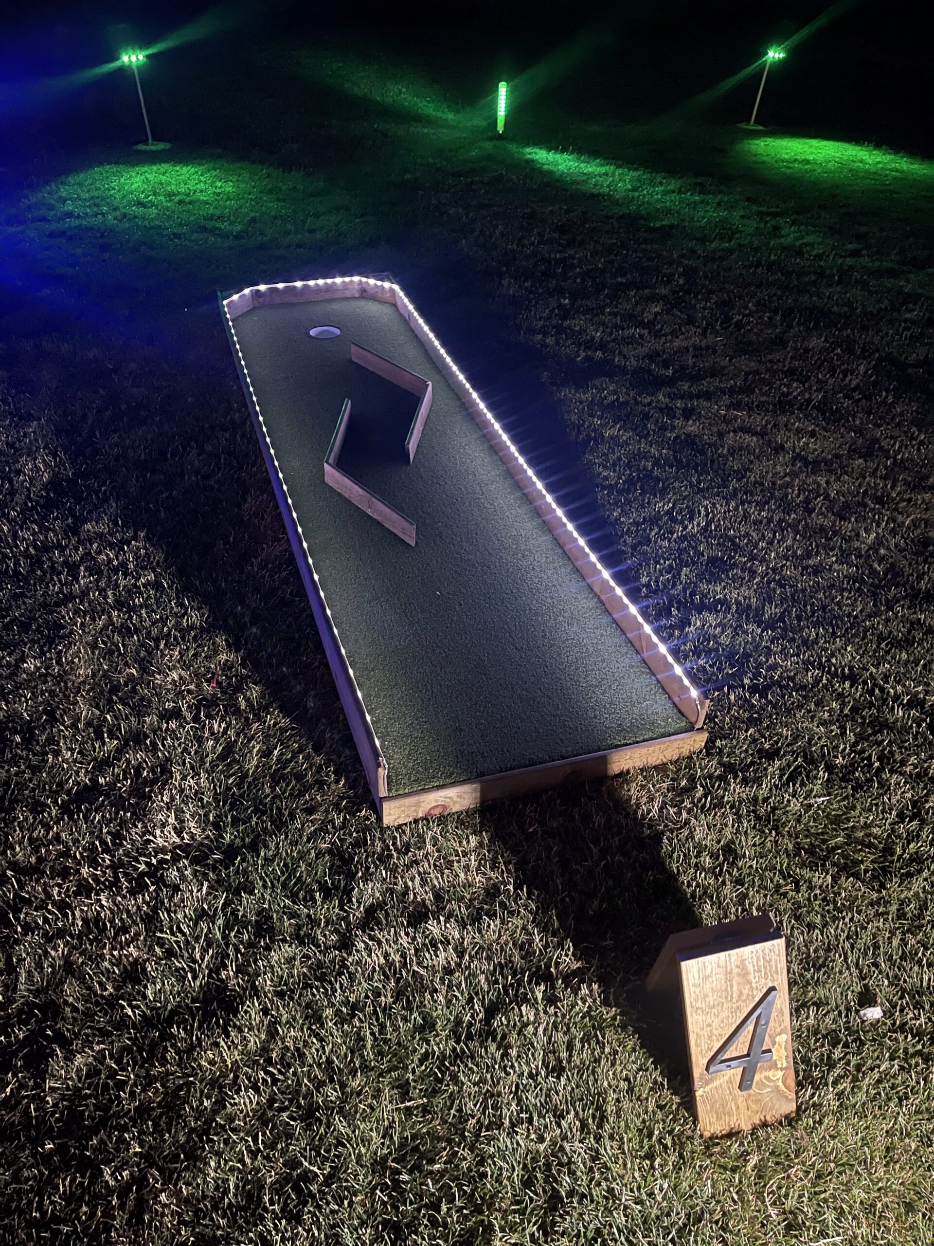Night Birdies – The Ultimate Night Golf Experience